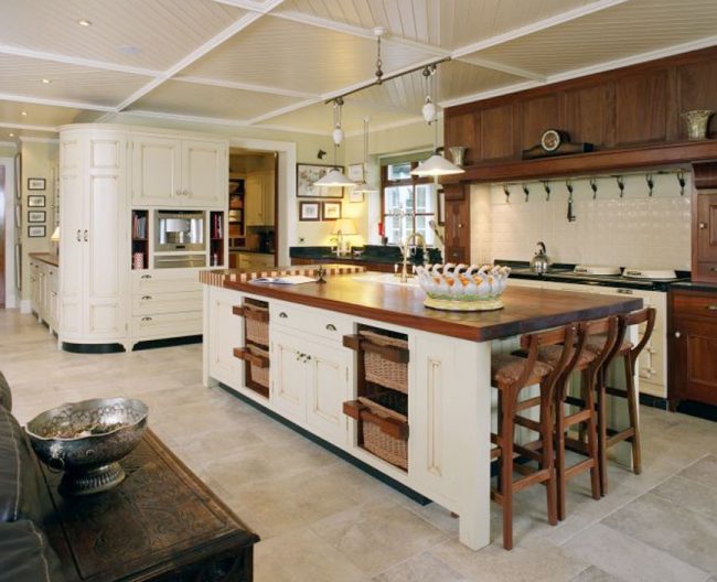 Irish Kitchen Collection: Handcrafted bespoke Kitchens | creativewood.ie