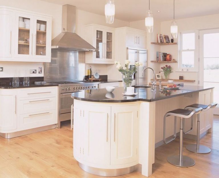 Irish Kitchen Collection: Handcrafted bespoke Kitchens | creativewood.ie